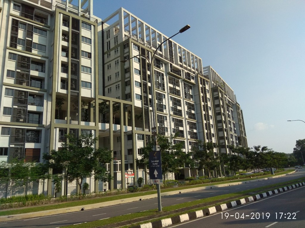 Radia Residences, No. 3, Persiaran Singgahsana, Bukit Jelutong, Seksyen ...