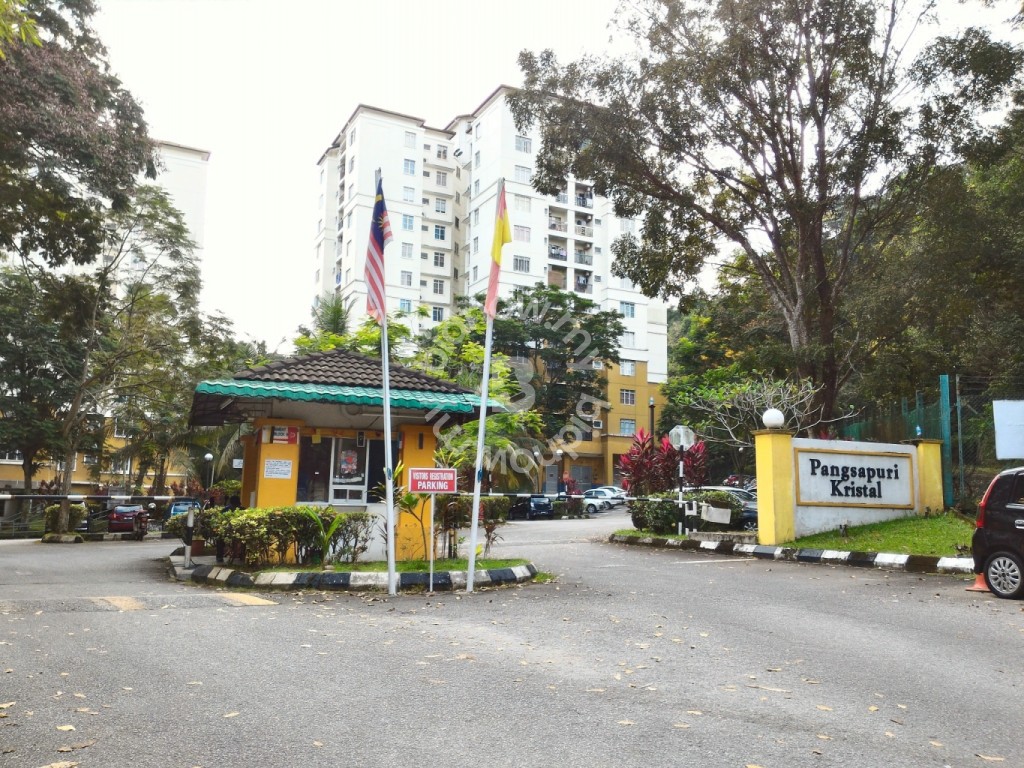 8th Floor, Block B, Crystal Tower Apartment, Cangkat Bukit Indah 2 ...