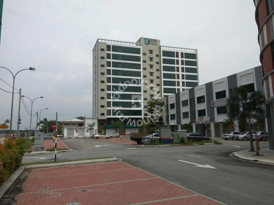 Puteri Square (also known as Wisma Bayu), Jalan Bayu Puteri 2/8, Taman ...
