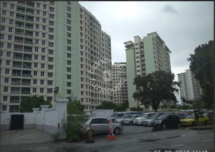 Villa Emas Condominium, Persiaran Bayan Indah, 11900 Bayan Lepas, Penang
