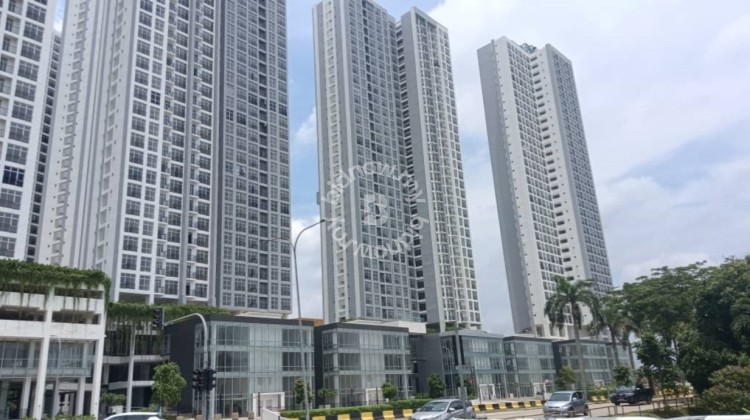 Pangsapuri Midas Seri Alam, Persiaran Seri Alam, Bandar Seri Alam ...